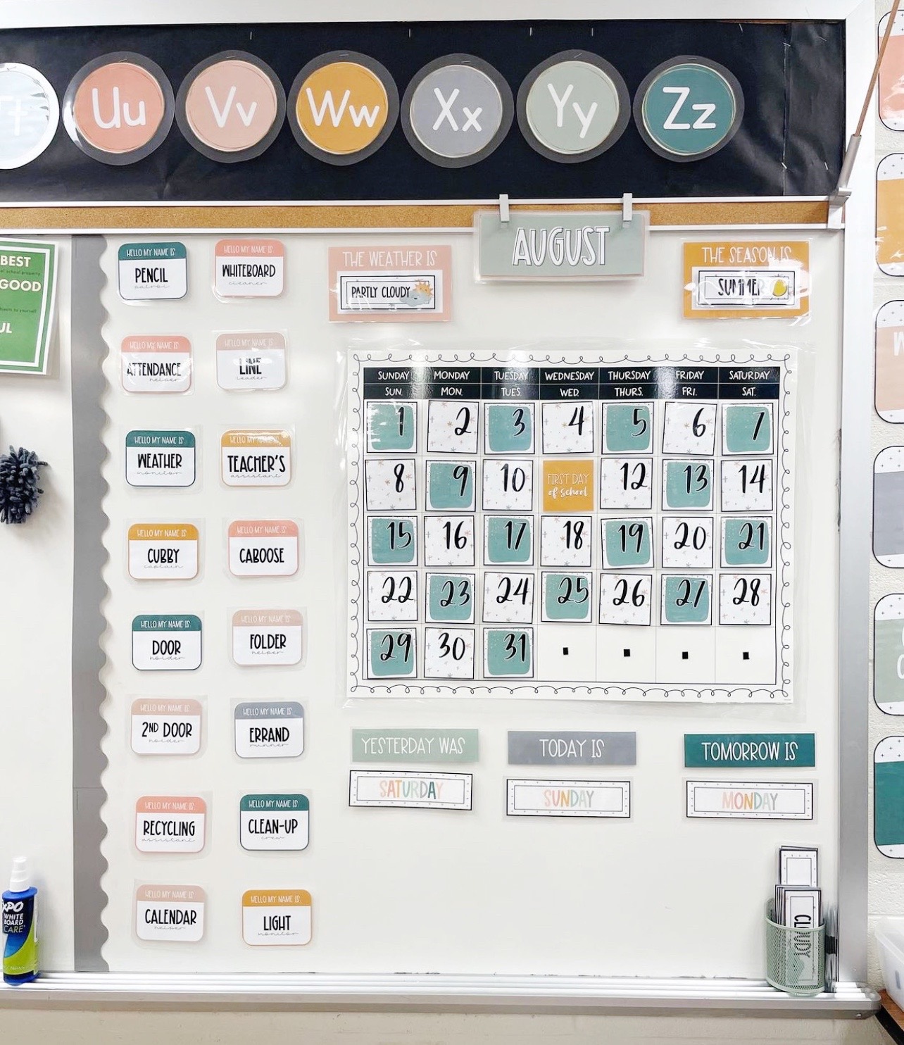 Modern Calm Classroom Decor Inspiration - Shayna Vohs
