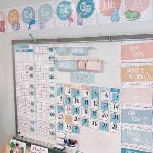 Modern Calm Classroom Decor Inspiration - Shayna Vohs
